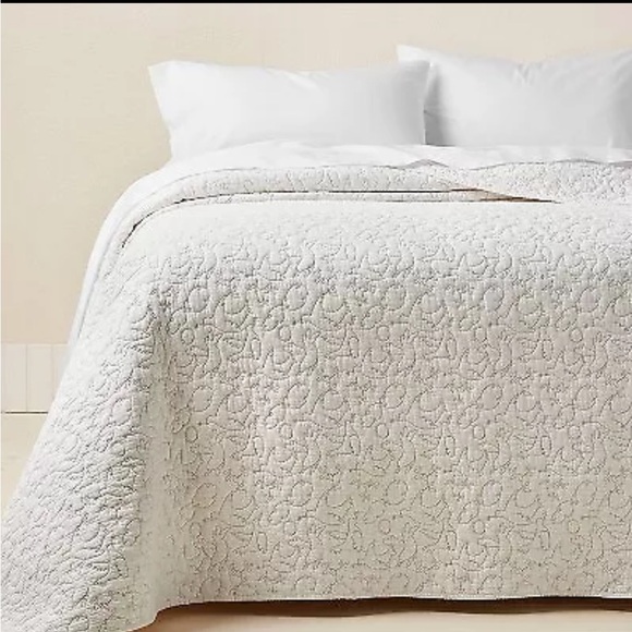 Opalhouse | Bedding | Opalhouse Dove Stitch Quilt Offwhite King Nwt ...
